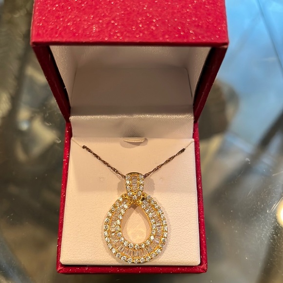 Bella Luce | Jewelry | Jtv Bella Luce 8k Over Sterling Silver Simulated ...